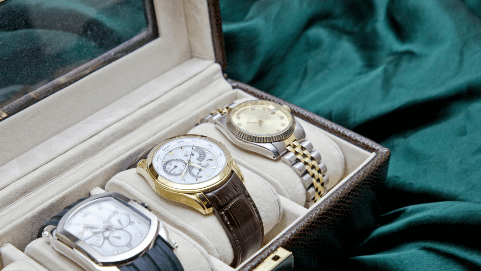 The Differences Between Men’s And Women’s Watches