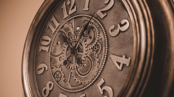 What is an Analogue Clock?